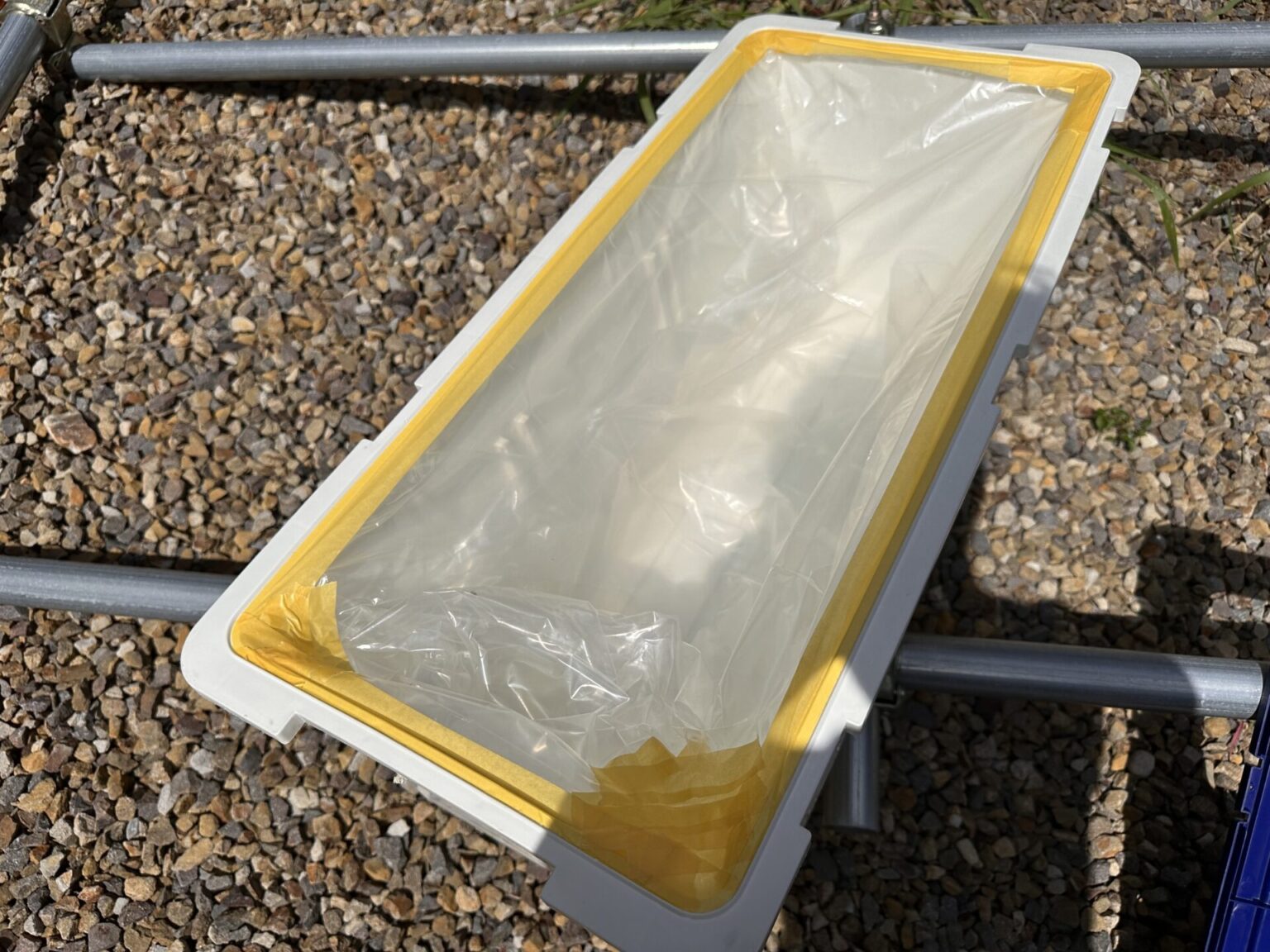 【必見】古くてダサいクーラーボックスを塗装リメイク！手順と費用をご紹介 | TSURI TECH