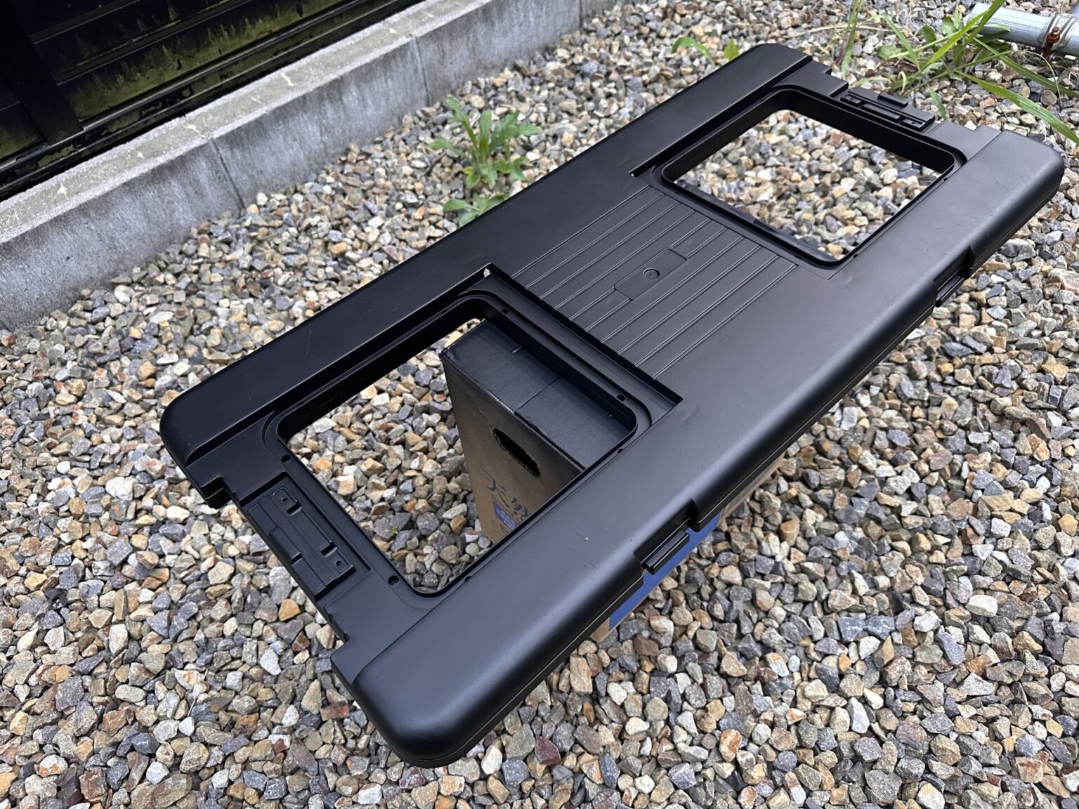 【必見】古くてダサいクーラーボックスを塗装リメイク！手順と費用をご紹介 | TSURI TECH